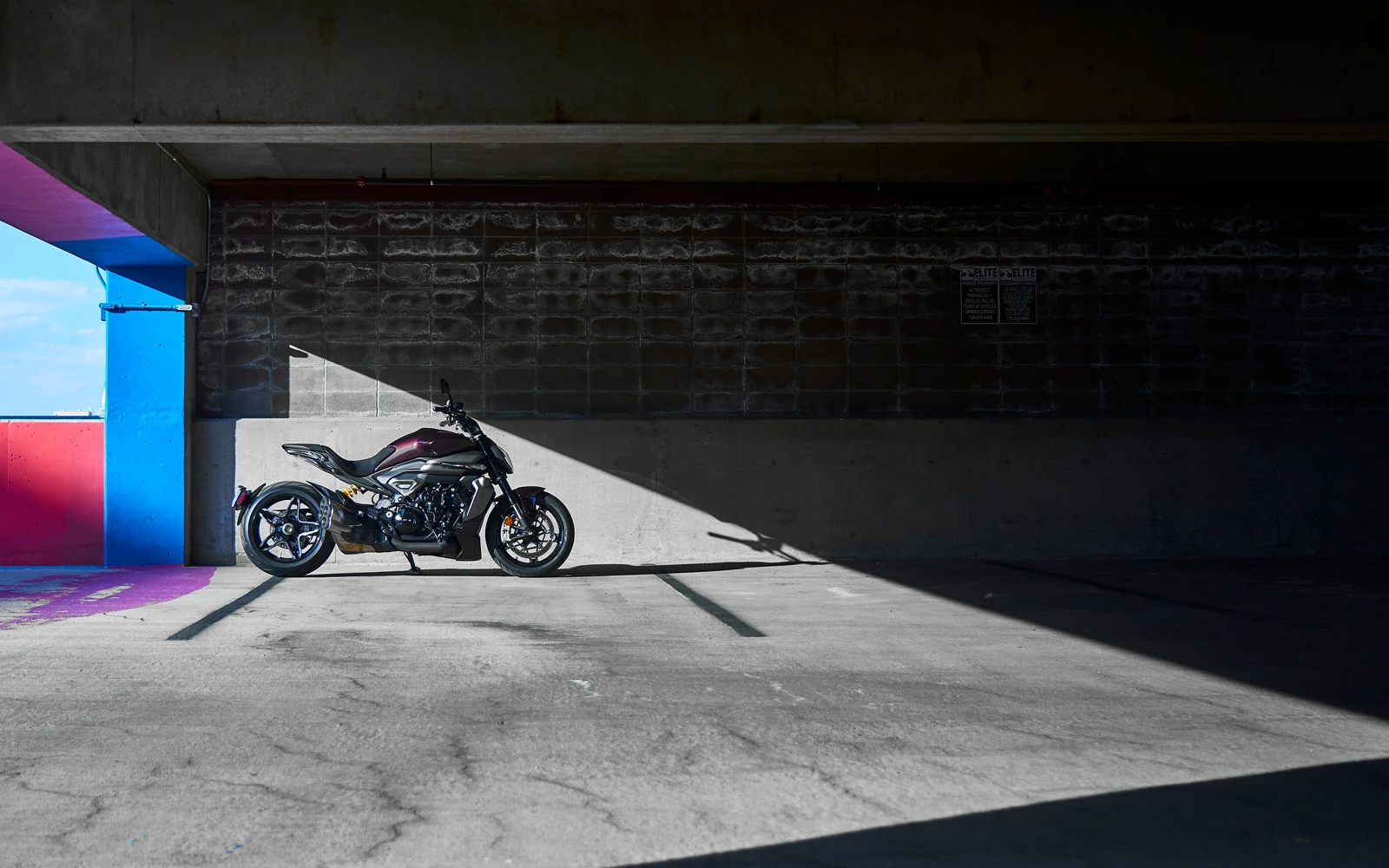 Ducati XDiavel V4 MY25 Canada | Latest Cruiser Innovation