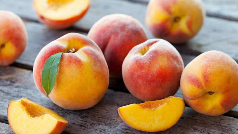 How to Cut a Peach in 5 Steps - 2025 - MasterClass