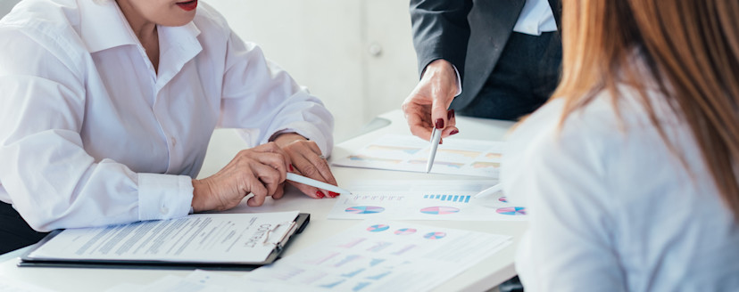 Chief Knowledge Officer: 3 Responsibilities of a CKO - 2025 - MasterClass