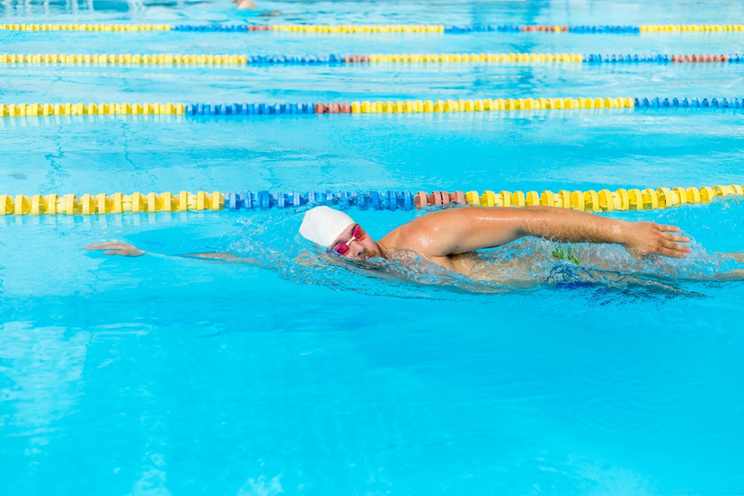 How to Swim the Sidestroke: 3 Tips - 2025 - MasterClass