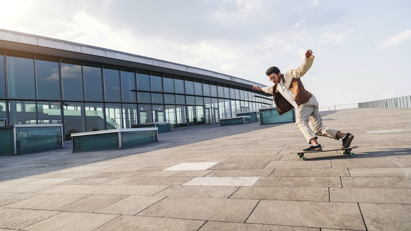 How to Do Powerslides: Guide to Skateboarding Powerslides - 2025 ...