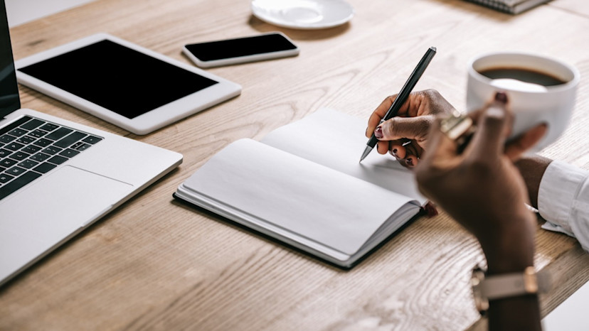 How to Write a Great How-To Article in 8 Easy Steps - 2025 - MasterClass