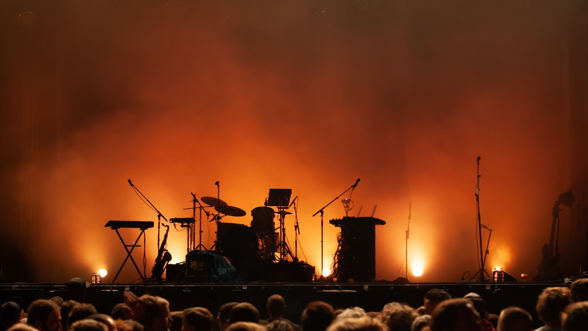 Guide to DI Boxes: How to Use Direct Input Boxes - 2022 - MasterClass