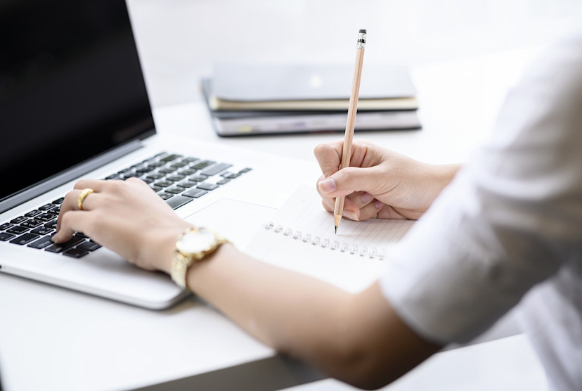 How to Develop a Daily Writing Habit: 10 Daily Writing Tips - 2025 ...