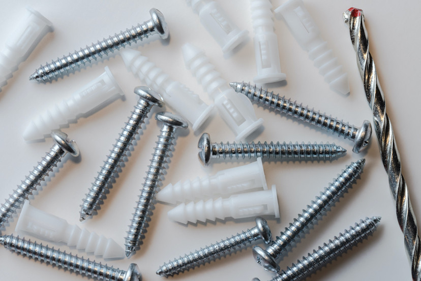 How to Use Drywall Anchors: 4 Types of Wall Anchors - 2026 - MasterClass