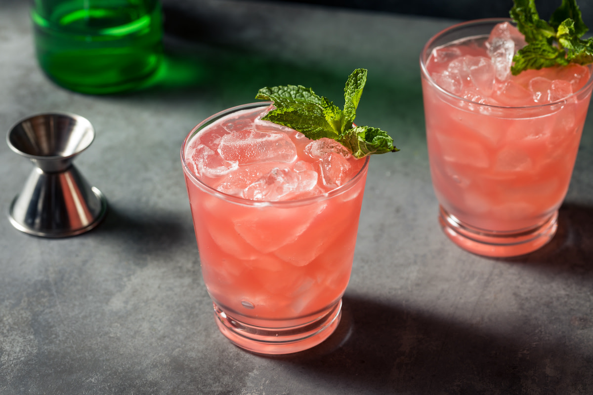 Soju Alcohol Guide: 6 Popular Soju Cocktails - 2022 - MasterClass