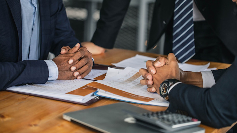 How to Negotiate a Business Deal: 6 Negotiation Strategies - 2025 ...