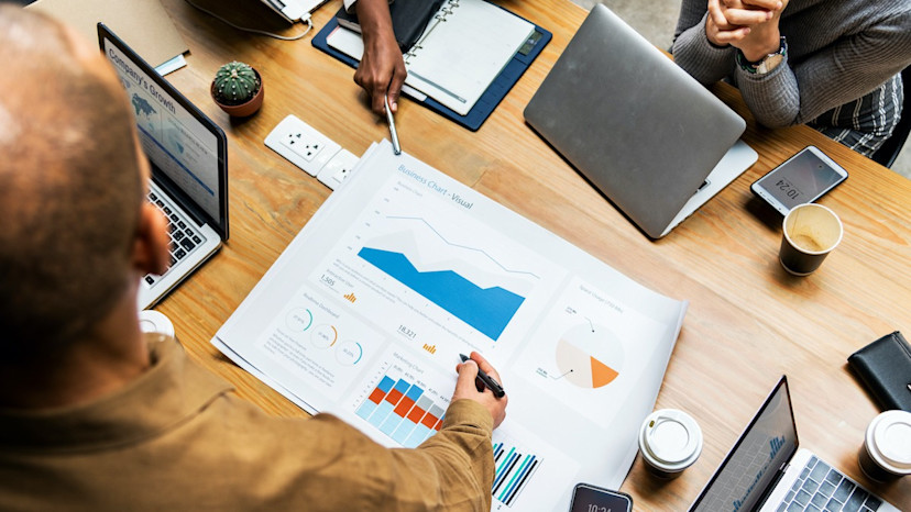 Focus Strategy: 3 Examples of Focus Strategies - 2025 - MasterClass