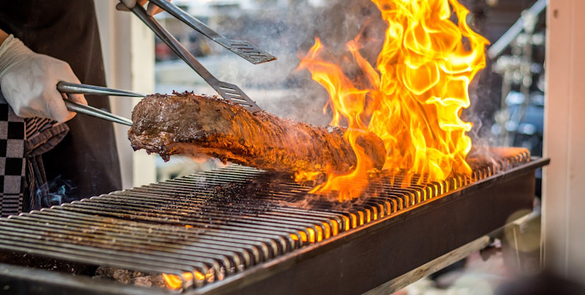 Broiling vs. Grilling: How Do They Compare? - 2025 - MasterClass