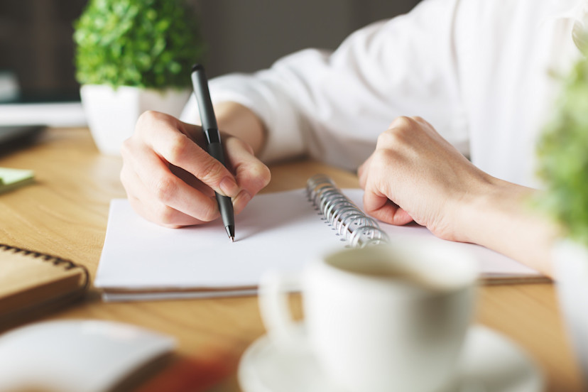 What Is a Paradox in Writing? Learn About the Differences Between ...