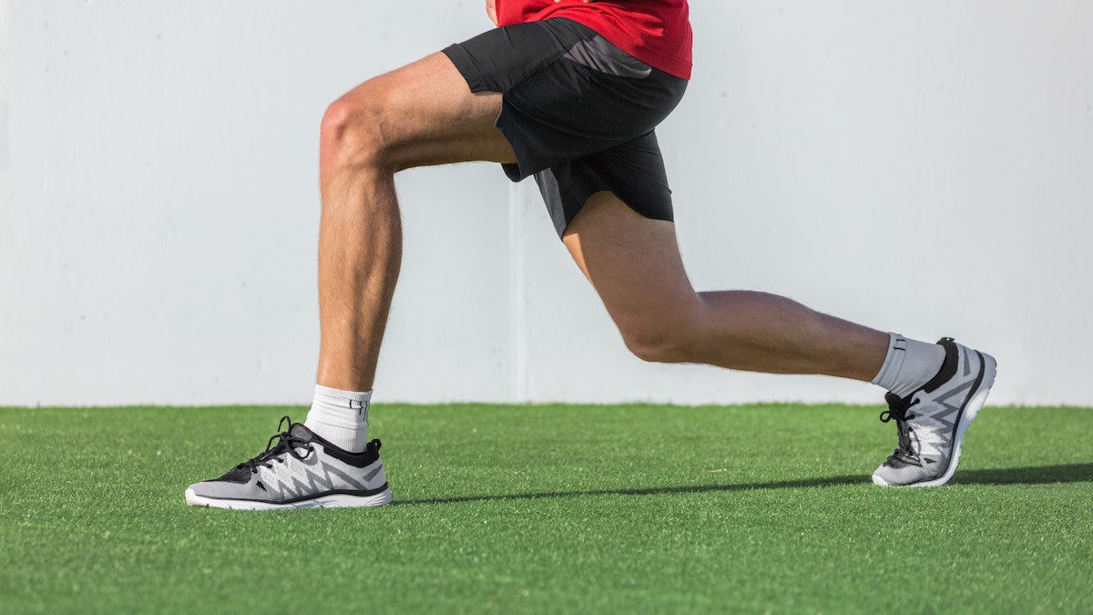 How to Do a Forward Lunge: 4 Forward Lunge Variations