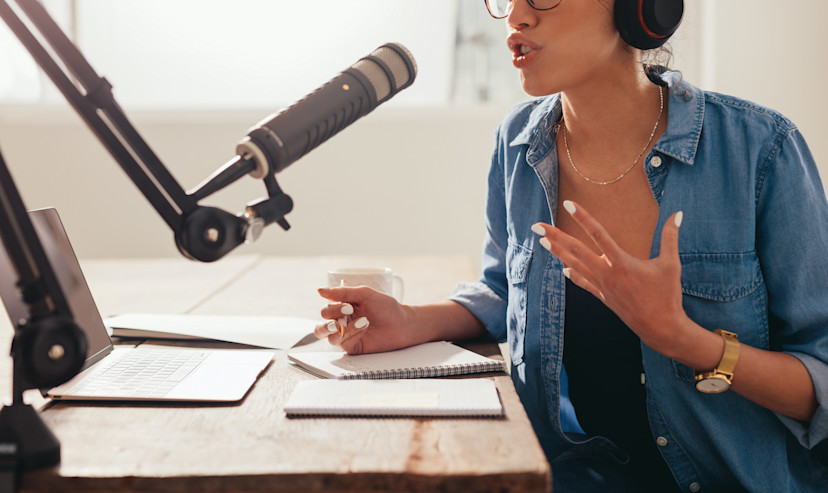 How to Record a Podcast Remotely: Tips for Remote Recording - 2025 ...