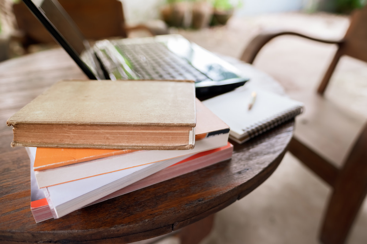 How to Structure a Novel: 5 Steps to Create Novel Structure