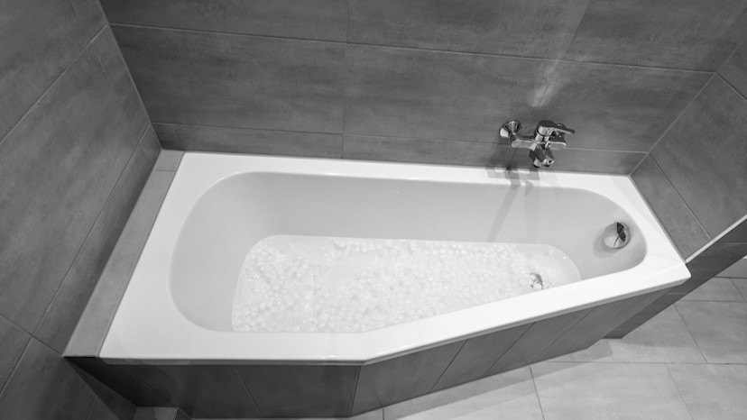 Ice Bath at Home: How to Take an Ice Bath - 2025 - MasterClass