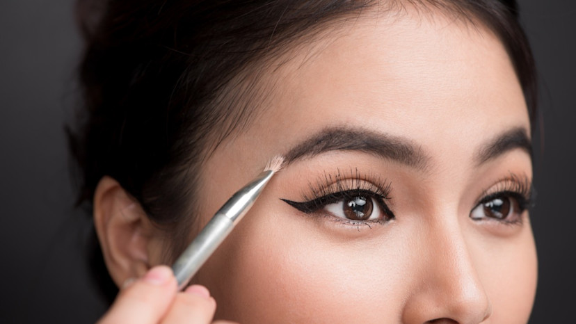 How to Lighten Eyebrows: 4 Tips for Lightening Brows - 2025 - MasterClass