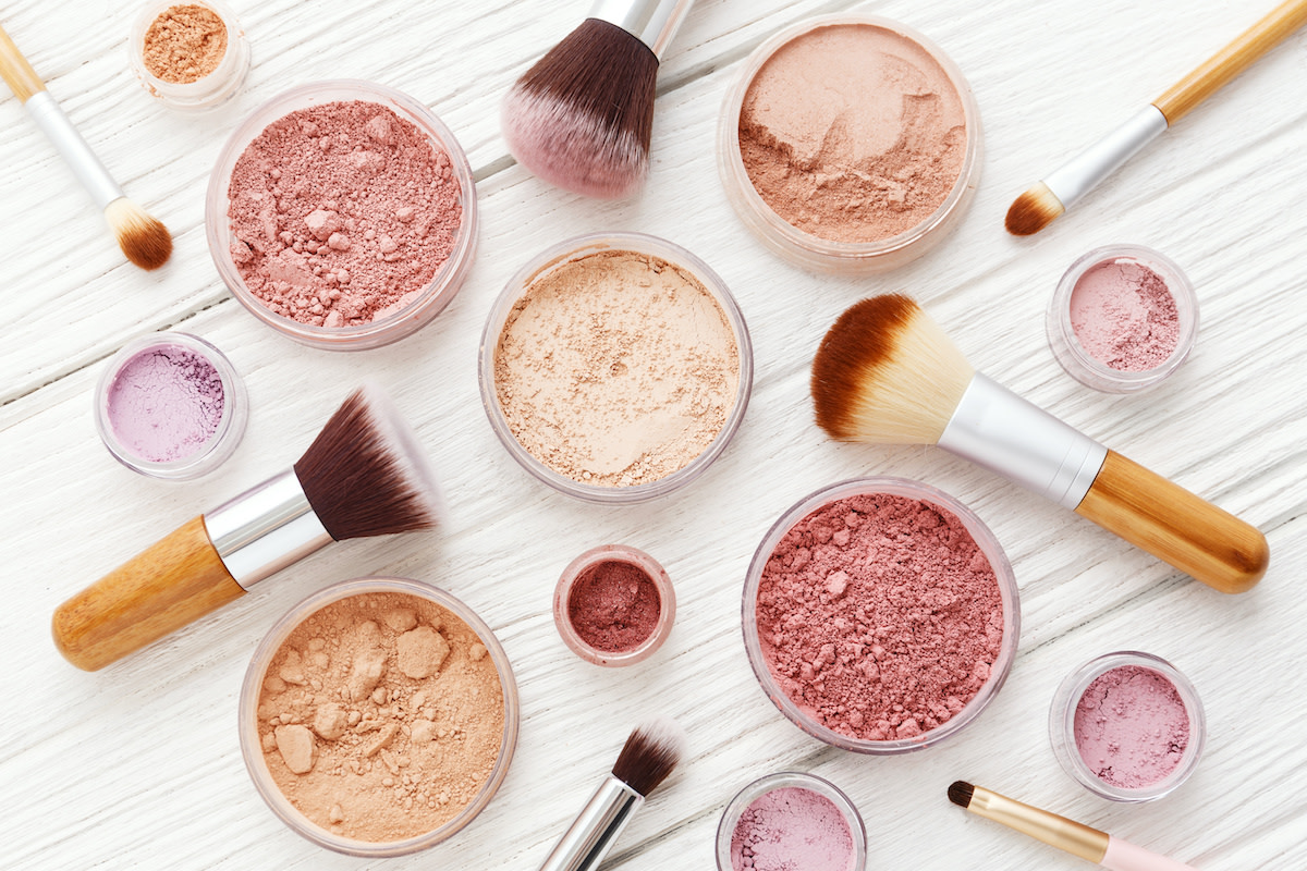 How to Pick and Apply Blush to Fit Your Face Shape (With Video)