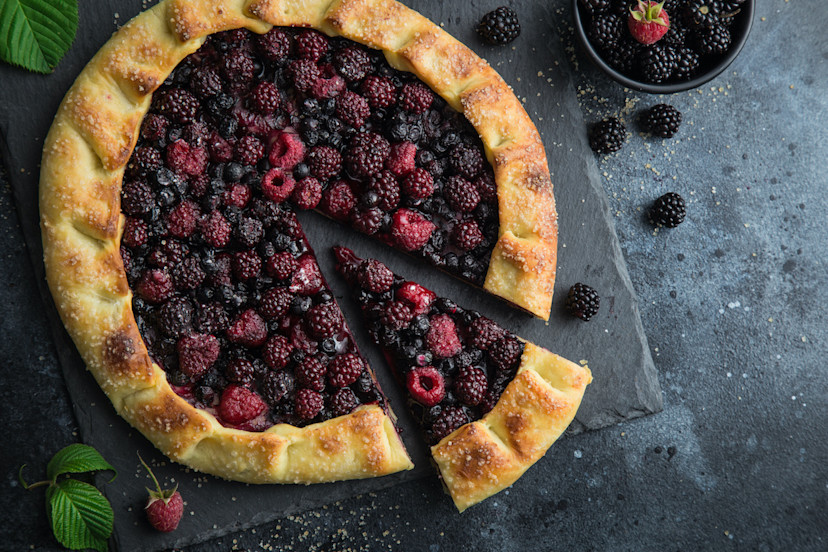 11 Blackberry Recipes: How to Use Blackberries - 2025 - MasterClass
