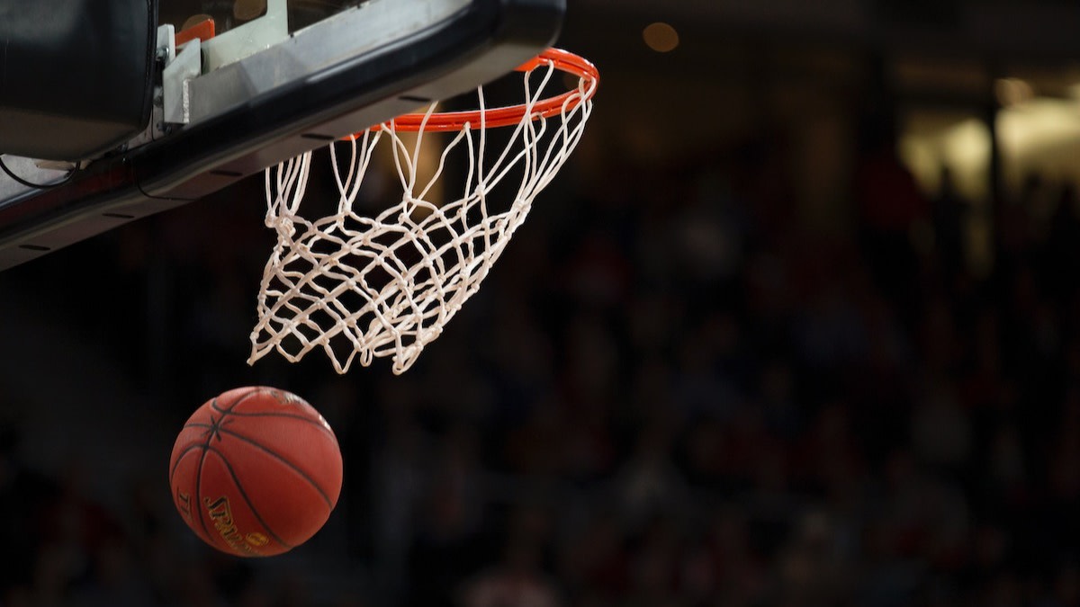 Man-to-Man vs. Zone Defense: Inside the Basketball Defenses - 2022 ...