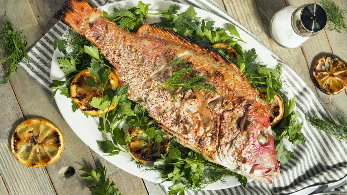 How to Cook Whole Red Snapper: Grilled Red Snapper Recipe - 2022 ...