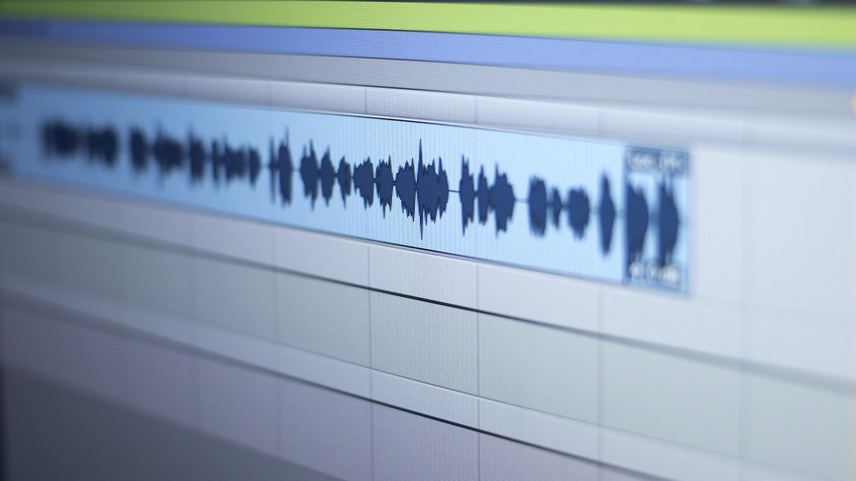 WAV vs. MP3 Files: A Guide to Audio File Formats - 2022 - MasterClass