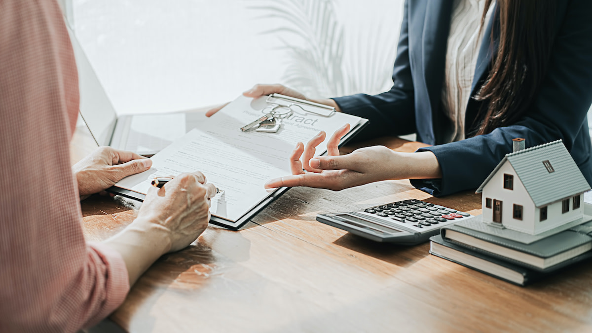 What Is a Listing Agent? Listing Agent vs. Selling Agent - 2022 ...