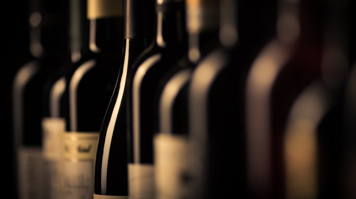 What Is DOC and DOCG Wine? Differences Between DOC, DOCG, IGT, and VdT ...