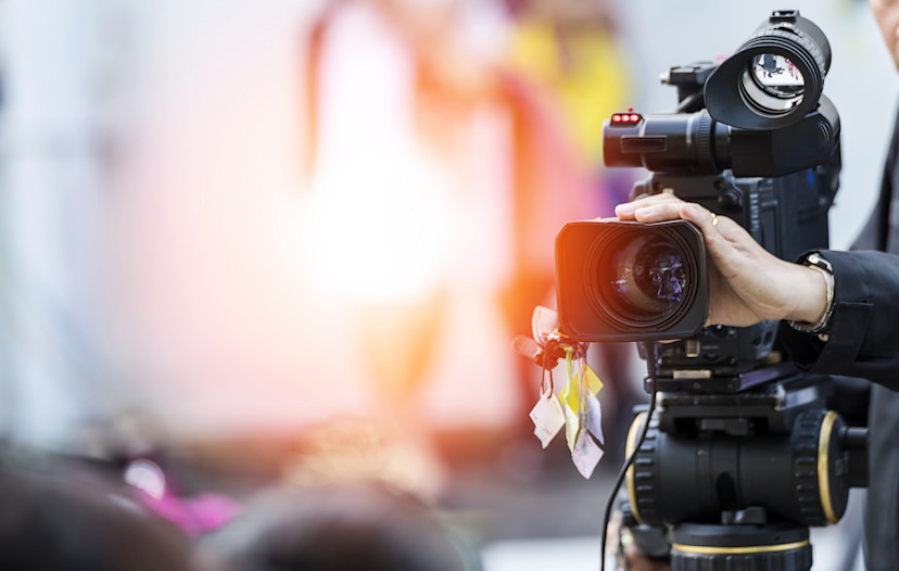 What Is a Wide Shot in Film? How Directors Use Wide Shots in Filmmaking ...