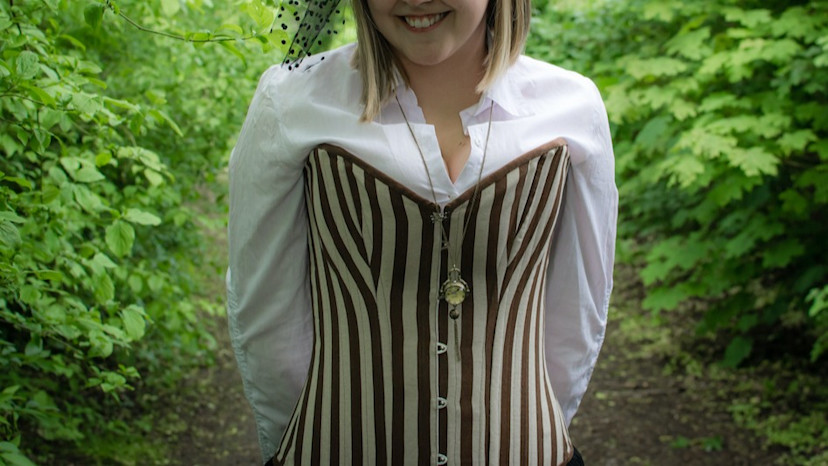 How to Wear a Corset: 4 Ways to Style a Corset - 2026 - MasterClass