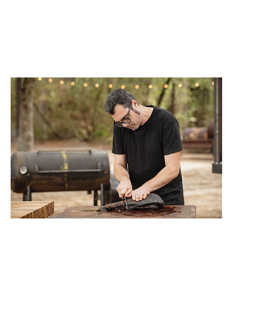 How to Slice Brisket With Pitmaster Aaron Franklin (With Video) - 2026 ...