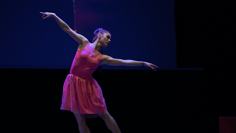 Commercial Dance: 5 Career Paths for Commercial Dancers - 2025 ...