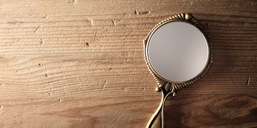 Mirror Gazing: How to Practice Mirror-Gazing Meditation - 2025 ...