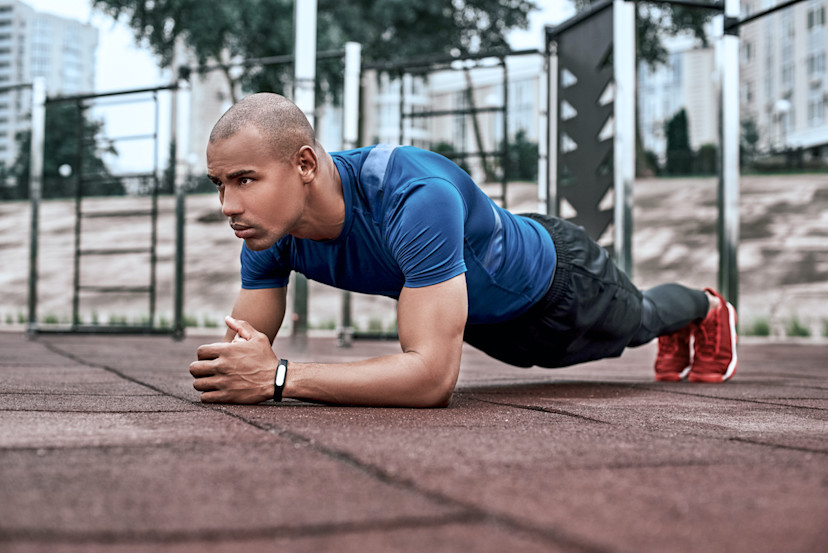 Plank Crunch Exercise Guide: How to Do Plank Crunches - 2026 - MasterClass