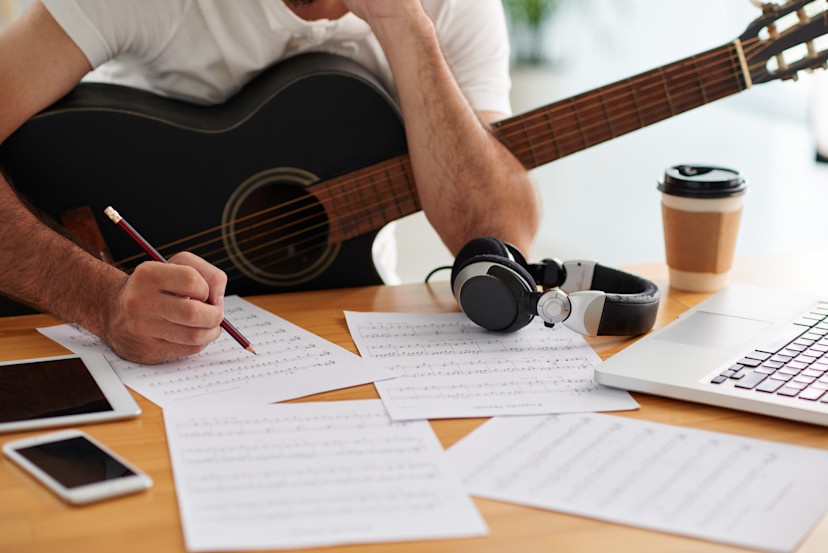 Music 101: What Is a Verse? Plus Tips for Writing Innovative Verses ...