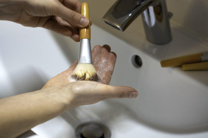 How to Make a DIY Makeup Brush Cleaner - 2026 - MasterClass