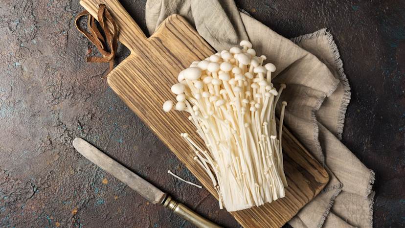 How to Use Enoki Mushrooms: 4 Tips for Cooking With Enoki - 2025 ...