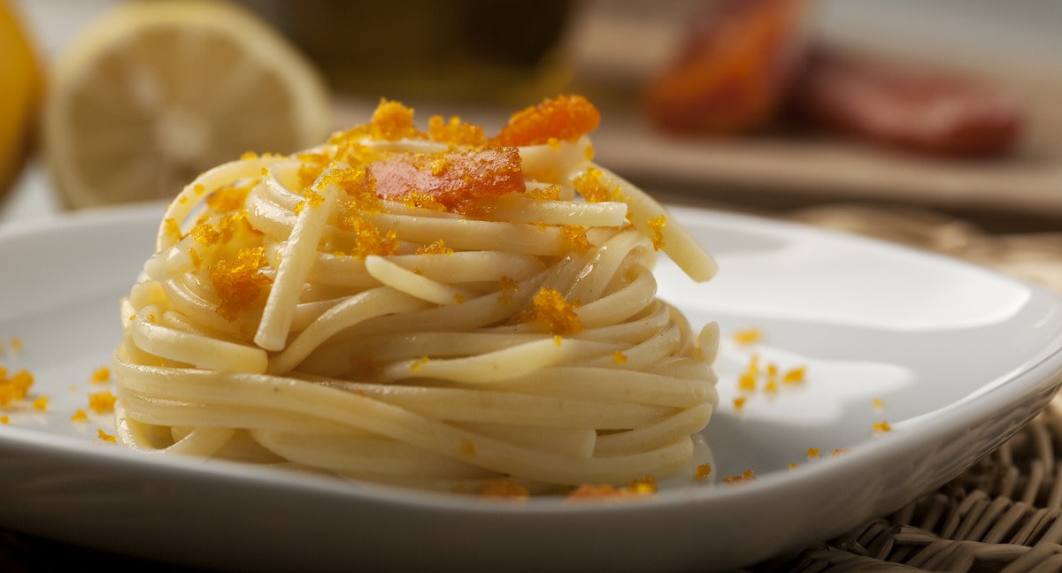 What is Bottarga? 8 Ways to Cook With Bottarga (Italian Fish Roe ...