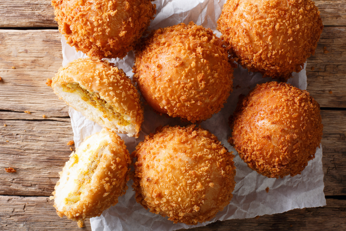 Kare Pan Recipe: How to Make Japanese Curry Bread - 2022 - MasterClass