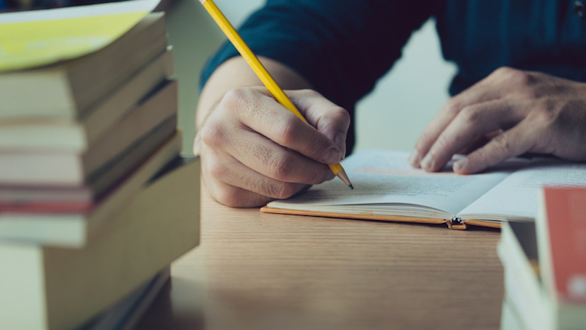 How to Write a Second Draft: 5 Tips for Completing a Second Draft ...