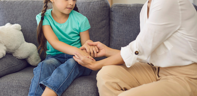 Enmeshment: 5 Signs of Enmeshed Families - 2025 - MasterClass