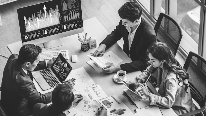 Beachhead Market Strategy: 4 Beachhead Market Examples - 2025 - MasterClass