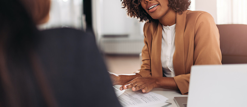 How to Start an Interview: 5 Tips for Interviewees - 2025 - MasterClass