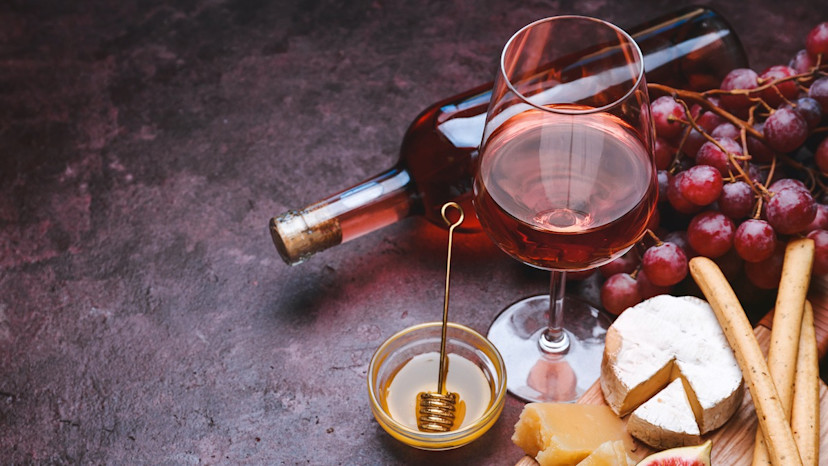 White Merlot Wine Guide: How Wineries Make White Merlot - 2025 ...