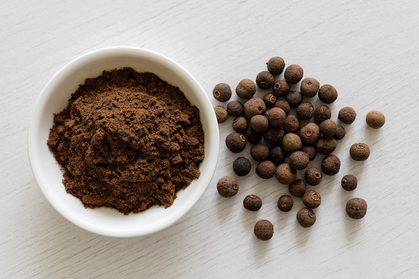 What Is Allspice? How to Cook With Allspice And Homemade Allspice ...