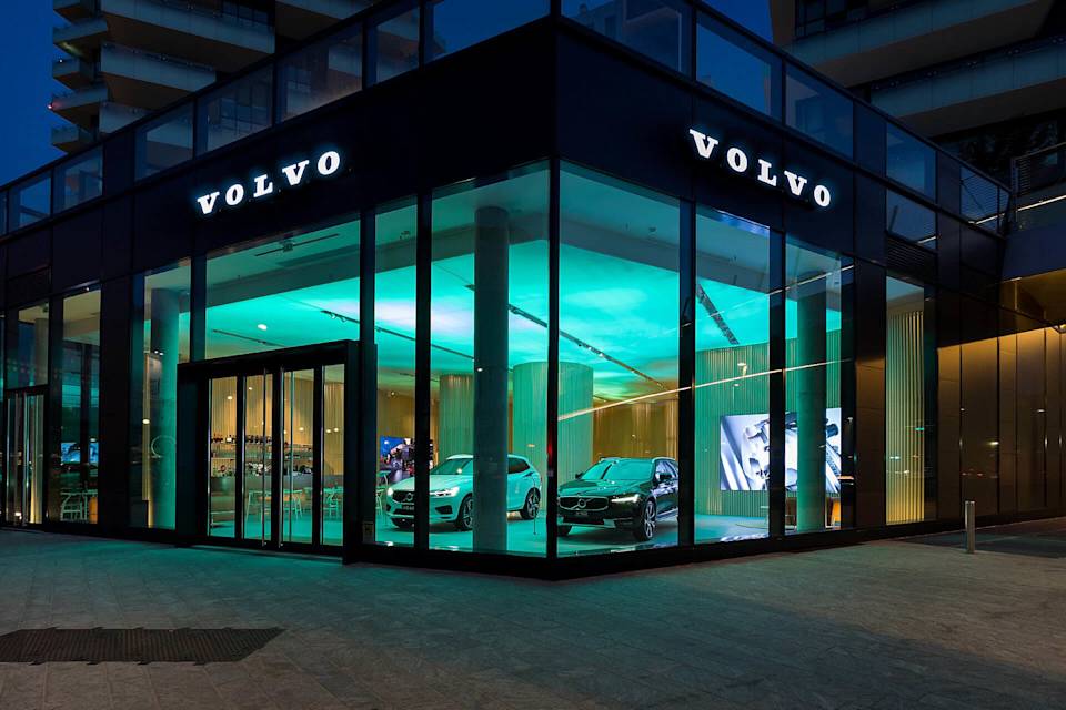 Volvo Studio Stores | South North