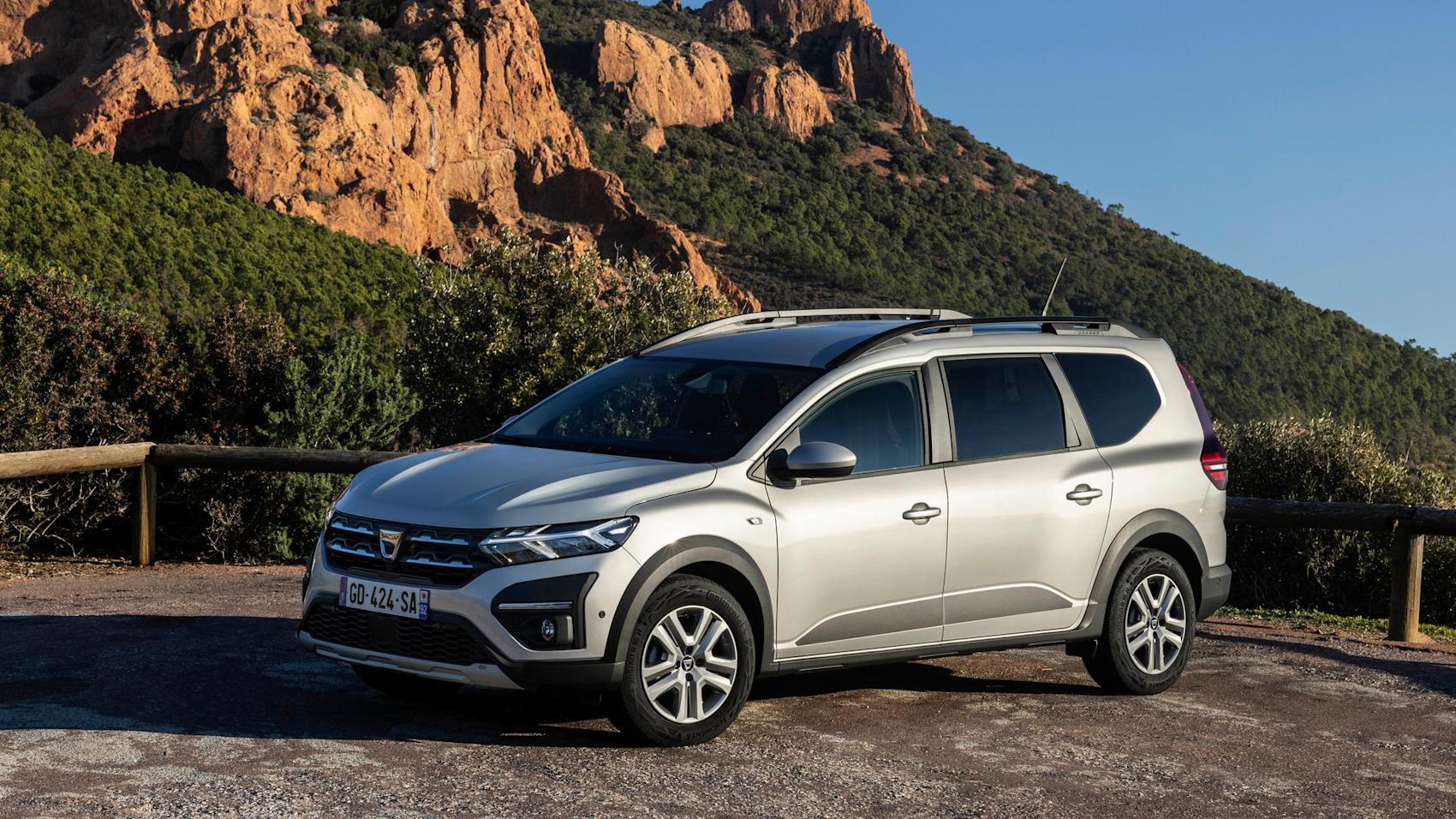 Fem sjusitsiga bilar för den stora familjen