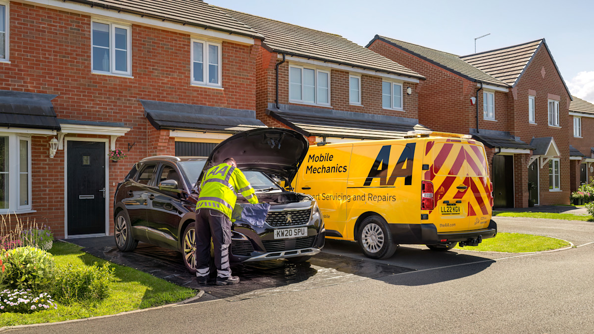 Mobile Mechanics, get your car serviced at home or work - Mobile Mechanic