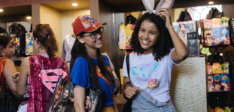 Shopping, Souvenirs & Merchandise at Warner Bros. Movie World