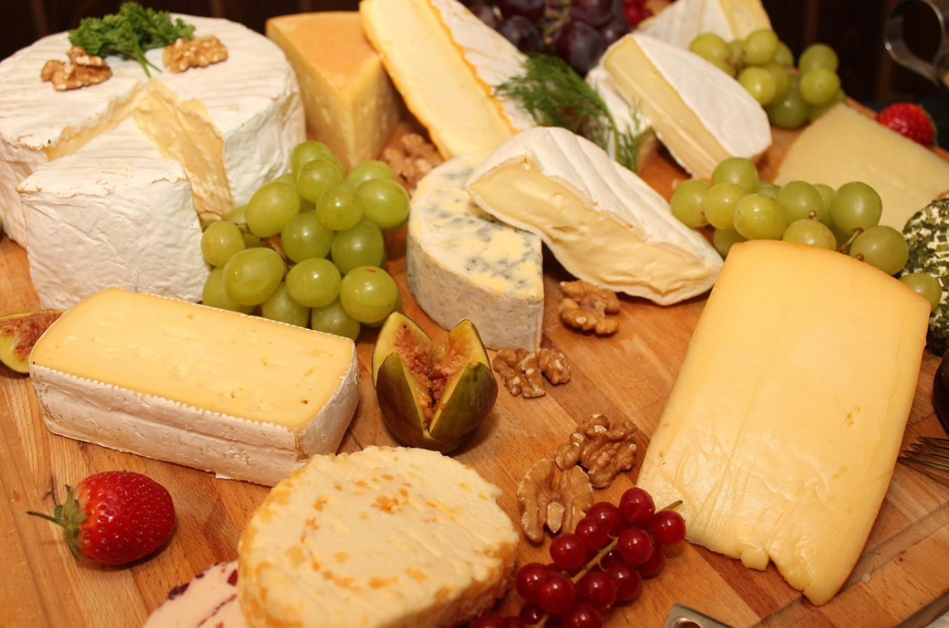 French cheeses: history, production, regions