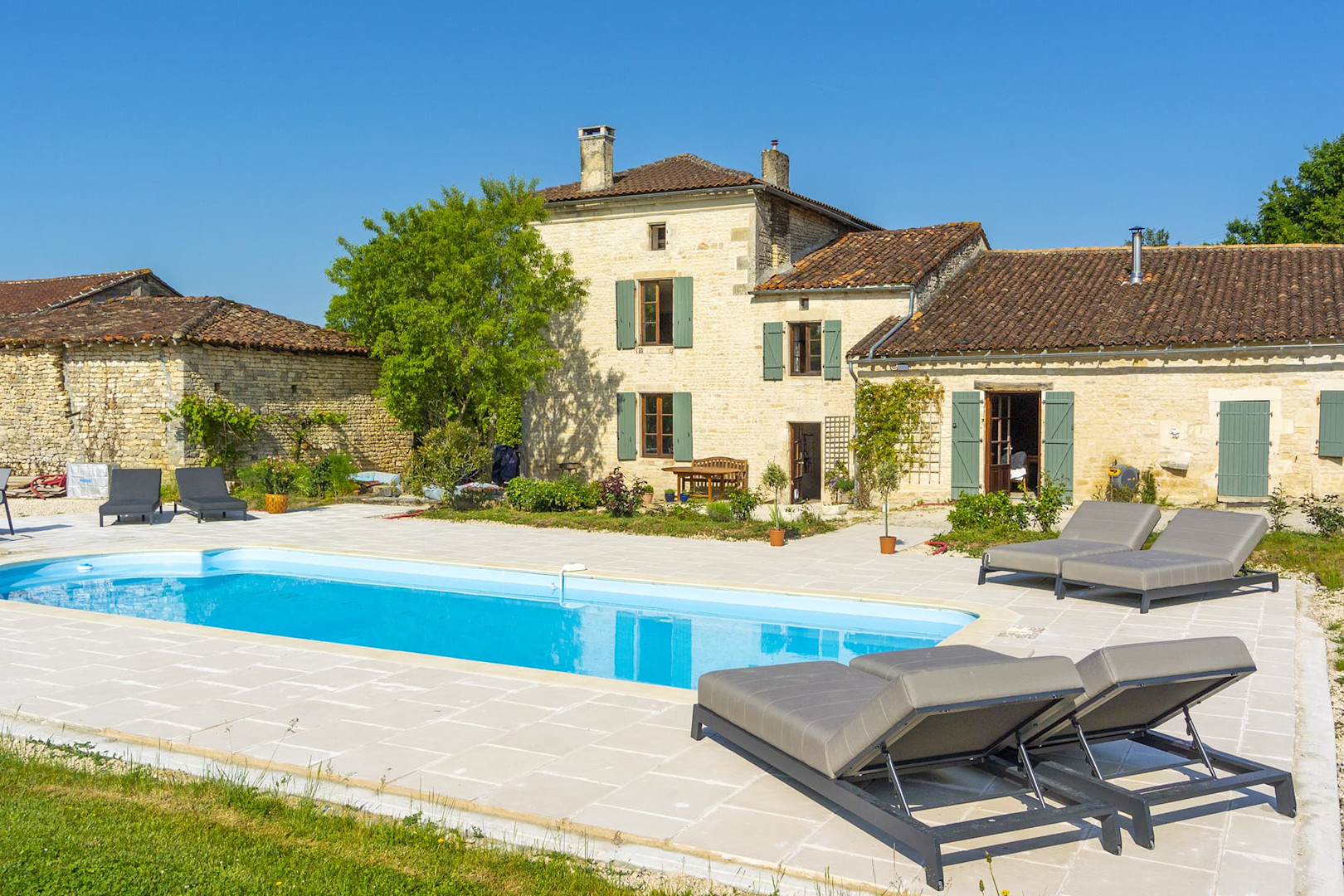 Exceptional holidays in France with Pure France
