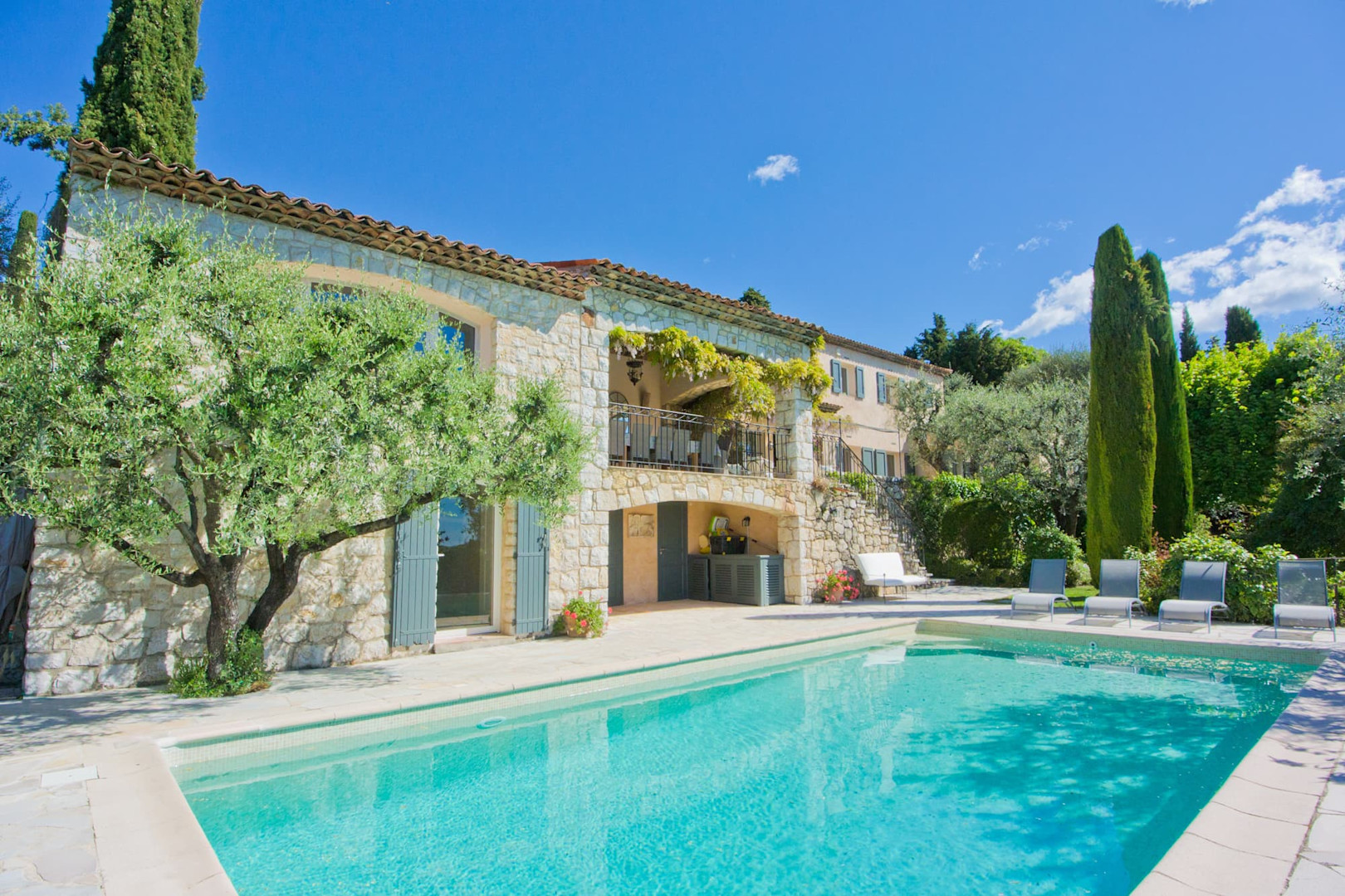 Pure France - agence de location de maisons de vacances en France